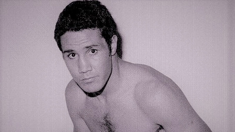 A day like today, Rodolfo “Gato” Gonzalez defended his WBC lightweight ...