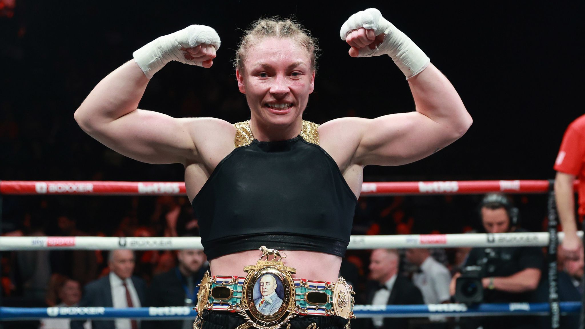 Lonsdale Lioness; Lauren Price is the Pride of Wales and GB - World ...