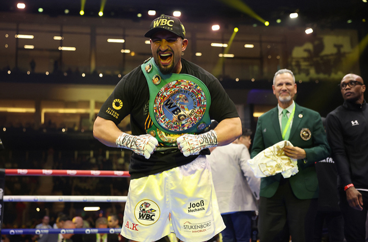 Agit Kabayel, the first WBC heavyweight champion of Turkish origin ...