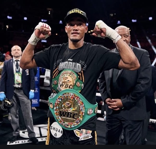 Puello successfully defends his WBC super lightweight title - World ...