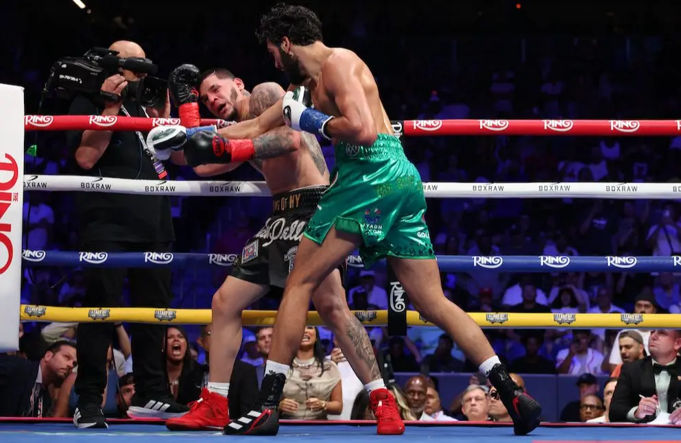 Hamzah Sheeraz KO’s Edgar Berlanga - World Boxing Council